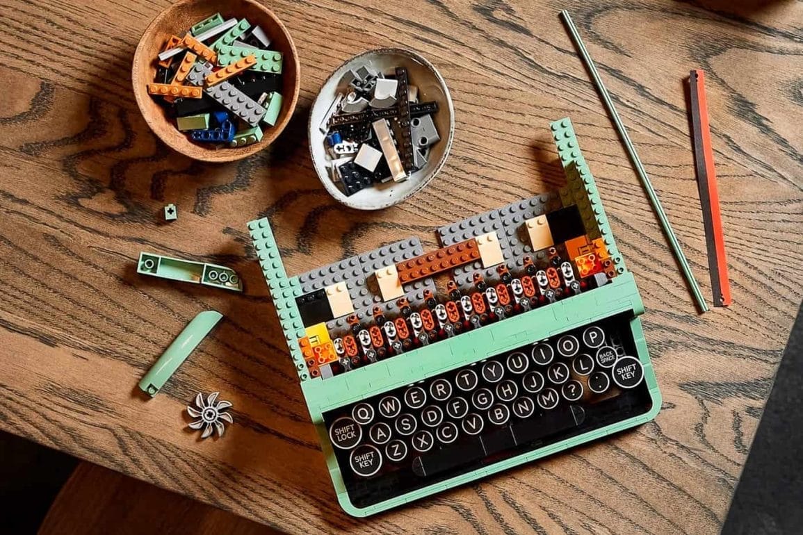 LEGO brengt een vintage typemachine uit – Mixed Grill