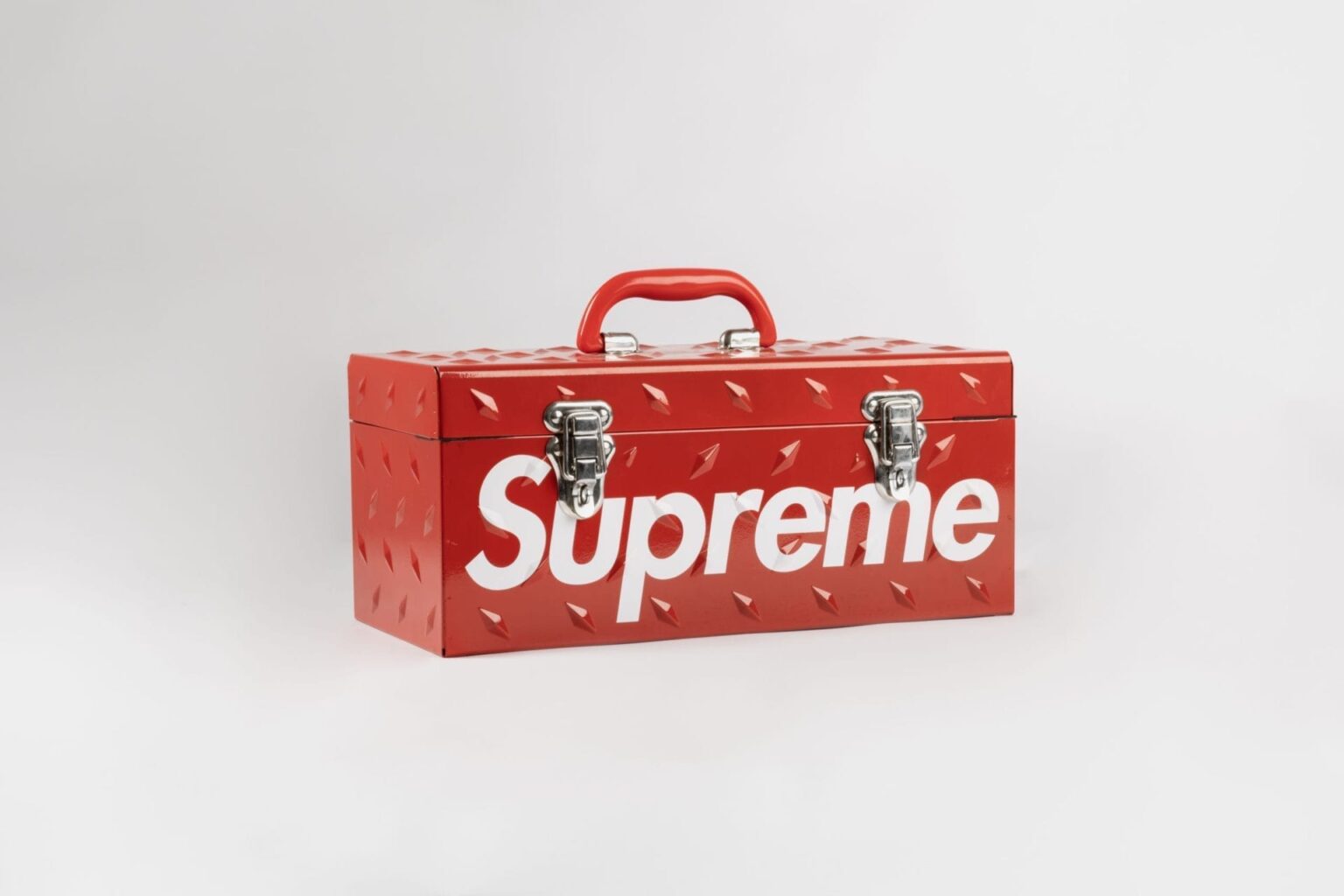 De kracht van Supreme in Design Museum Den Bosch – Mixed Grill